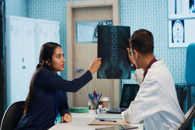 Spinal Fracture Diagnosis | Symptoms, Tests & Treatment Options